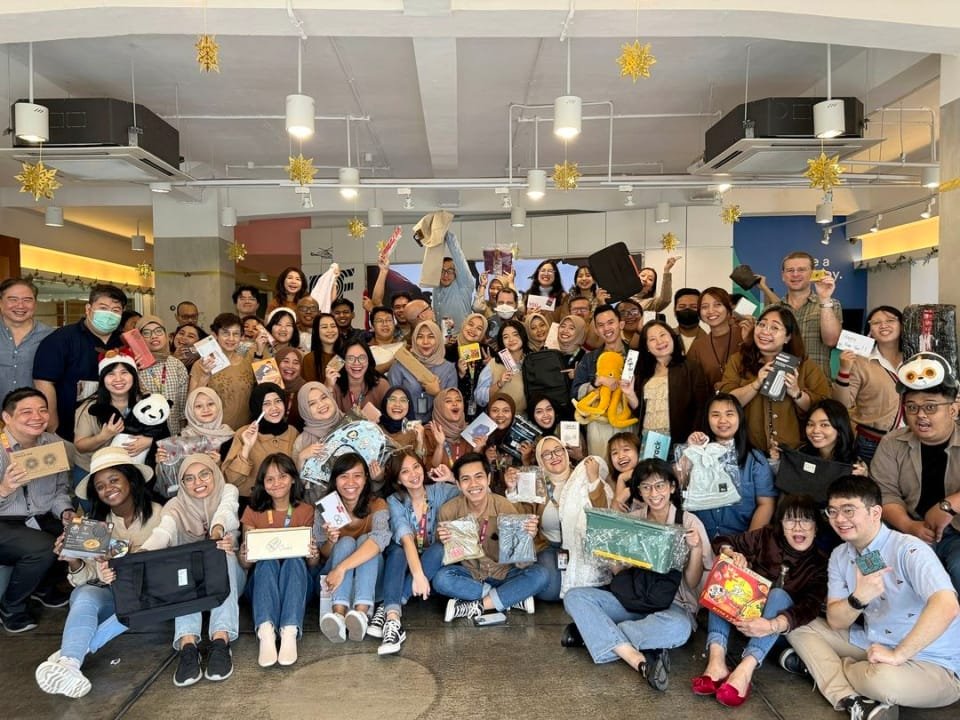 Teach in Java and Lombok, Indonesia | Eslbase